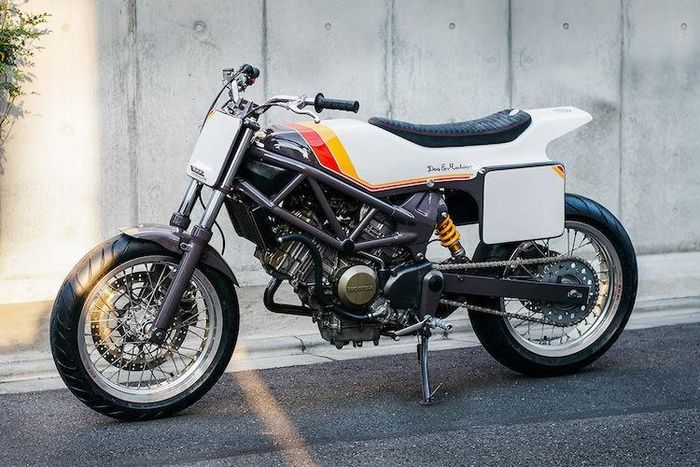 Naked-bike Honda VTR250 'lột xác' flat track cực độc - Báo Tri thức ...