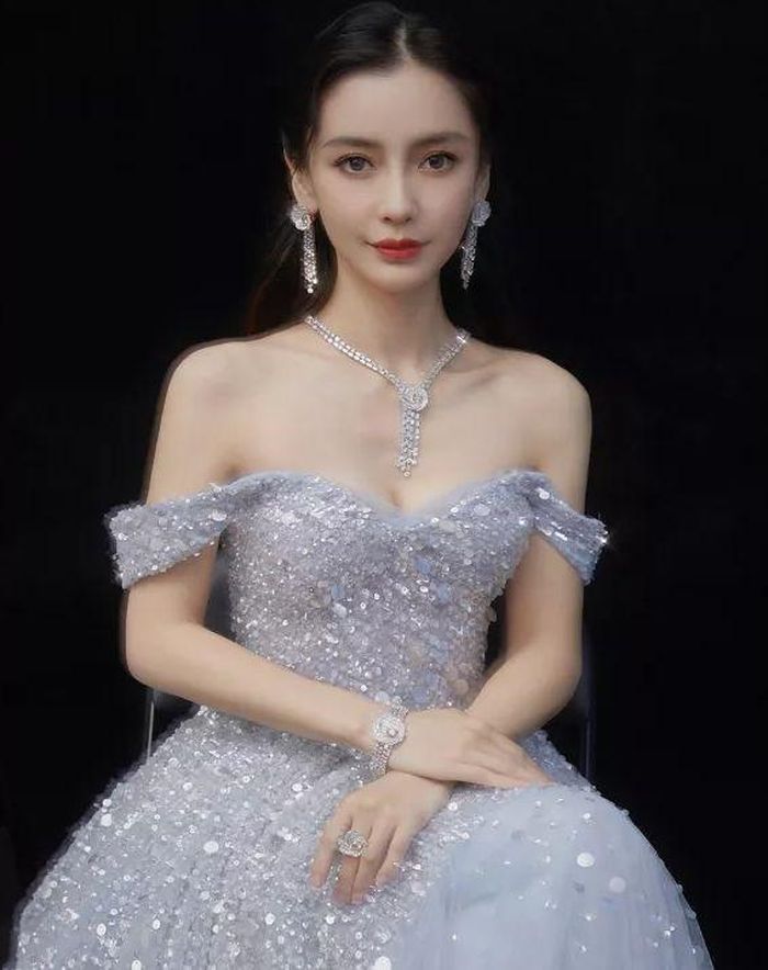 Angela Baby hóa 'nữ thần' đốn tim người hâm mộ trong loạt ảnh mới - Tạp ...