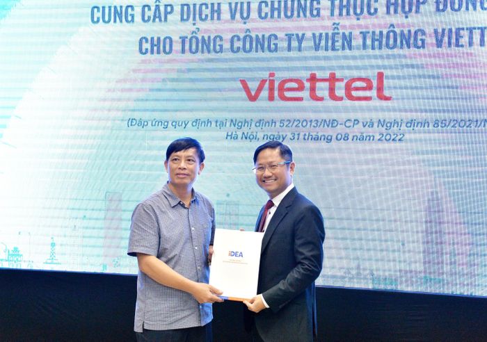 Viettel Telecom được trao giấy xác nhận đăng ký cung cấp dịch vụ ...