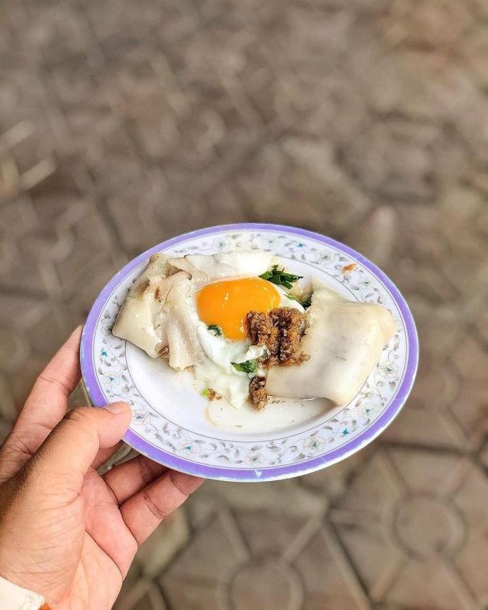 Săn tìm bánh cuốn trứng béo ngậy xứ Lạng, ăn bao nhiêu cũng không thấy ...