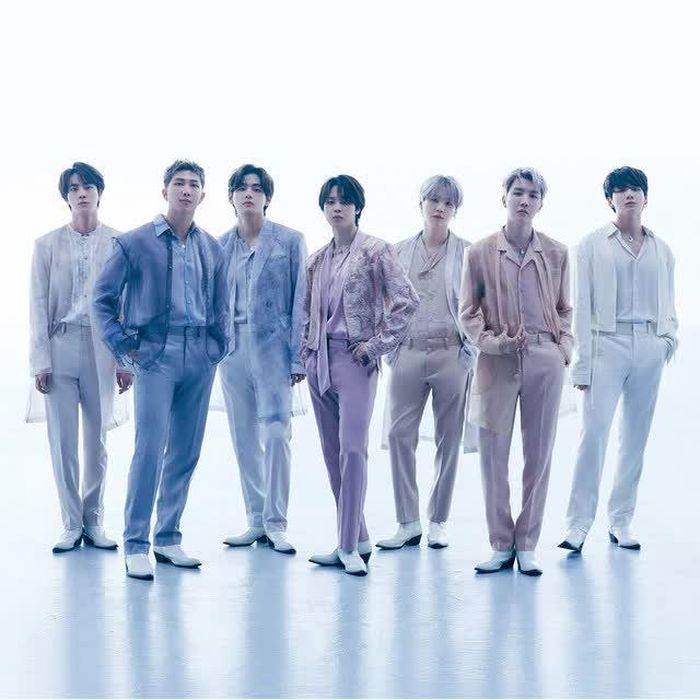 Cuộc sống của siêu sao K-pop qua cái nhìn của người trong ngành: 'Trẻ ...