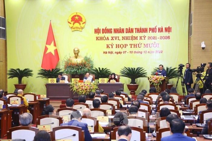 Chủ tịch UBND TP Hà Nội Trần Sỹ Thanh làm rõ hai nhóm vấn đề được dư ...