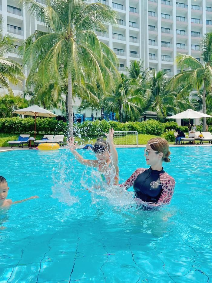 Diệp Lâm Anh đưa Quý Tử đi Chơi Nghẹn Ngào Khi Nhóc Tỳ Không Tham Gia 3852