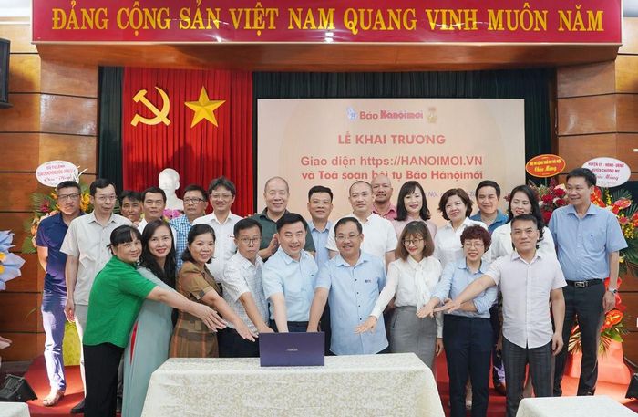 Báo Hànôịmới chính thức khai trương giao diện hanoimoi.vn và tòa soạn ...