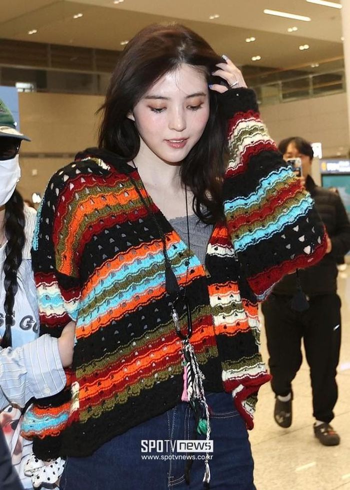 Han So Hee gây ngán ngẩm với hành động này khi về Hàn giữa 'tâm bão ...
