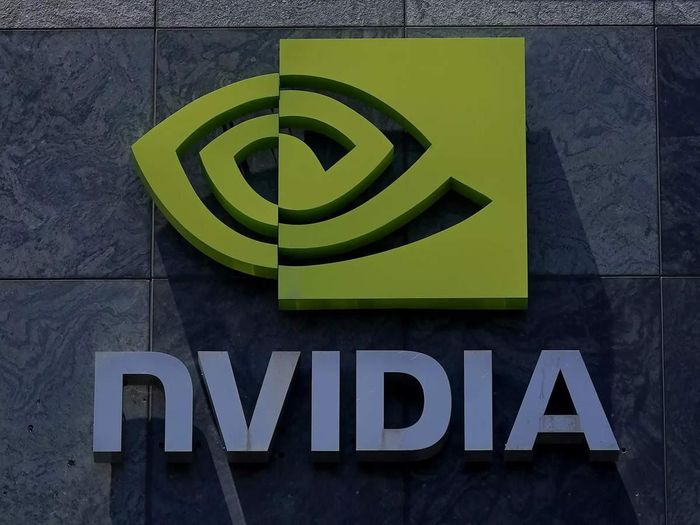 Cơn sốt AI đưa Nvidia vươn lên thành công ty lớn nhất thế giới - Chuyên ...