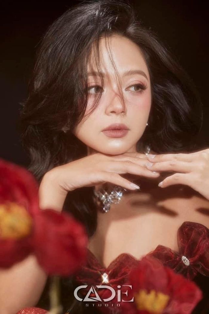 Gặp gỡ nữ ca sĩ Ngọc Anh Vi - Cô gái tài năng, quyến rũ và những điều ...