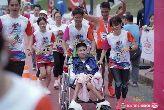 Giải bán marathon Luang Prabang - Chạy vì trẻ em - Tạp chí Doanh nhân ...