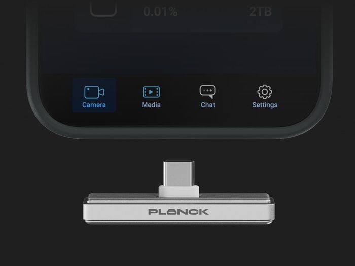 Khám phá ổ SSD di động nhỏ nhất thế giới, chỉ bằng một gang tay ...