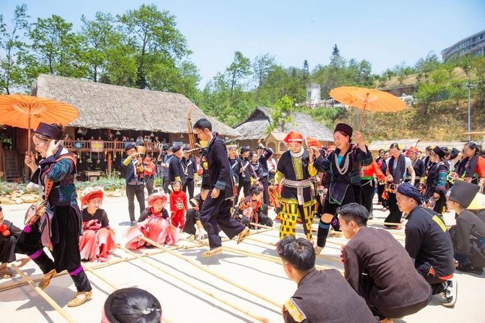 Thị trấn 'trốn nóng' kín phòng sớm nhất dịp 30/4, bỏ xa cả Đà Lạt - Báo ...