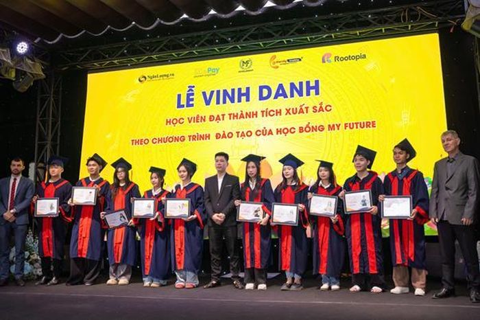 Học bổng My Future và Eternity Academy mang lại cơ hội học tiếng Anh ...