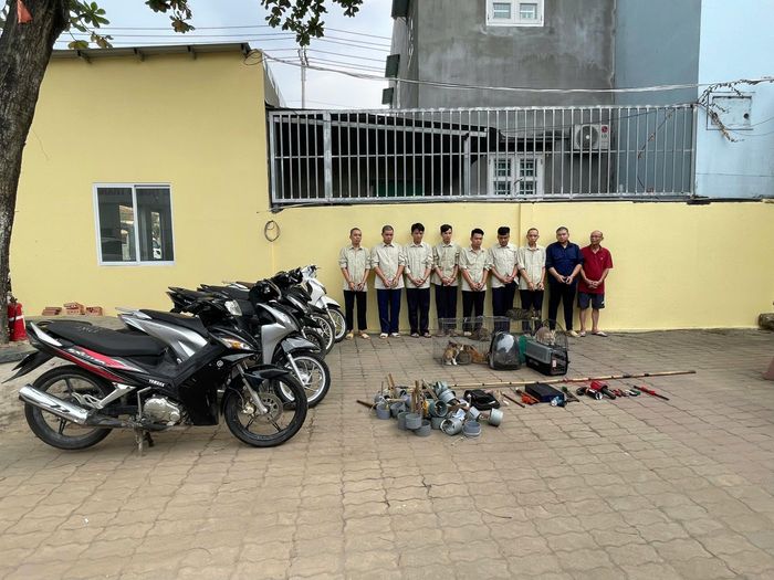 Công an xã Đông Thạnh, TPHCM bắt nhóm chuyên trộm cắp mèo, trong đó có ...