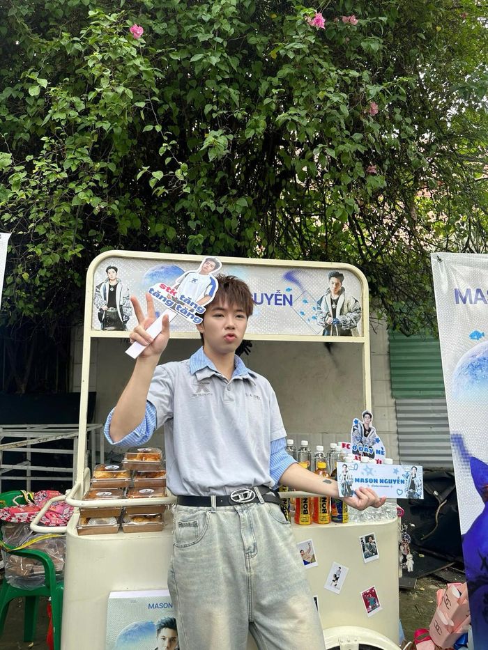 Mùa Xuân rực rỡ của Mason Nguyễn: Cổ Đông dành lì xì cho chuyến bay ...