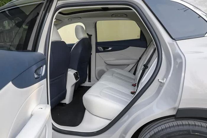 MG trình làng SUV hạng C mạnh 201 mã lực, giá chưa tới 400 triệu đồng ...